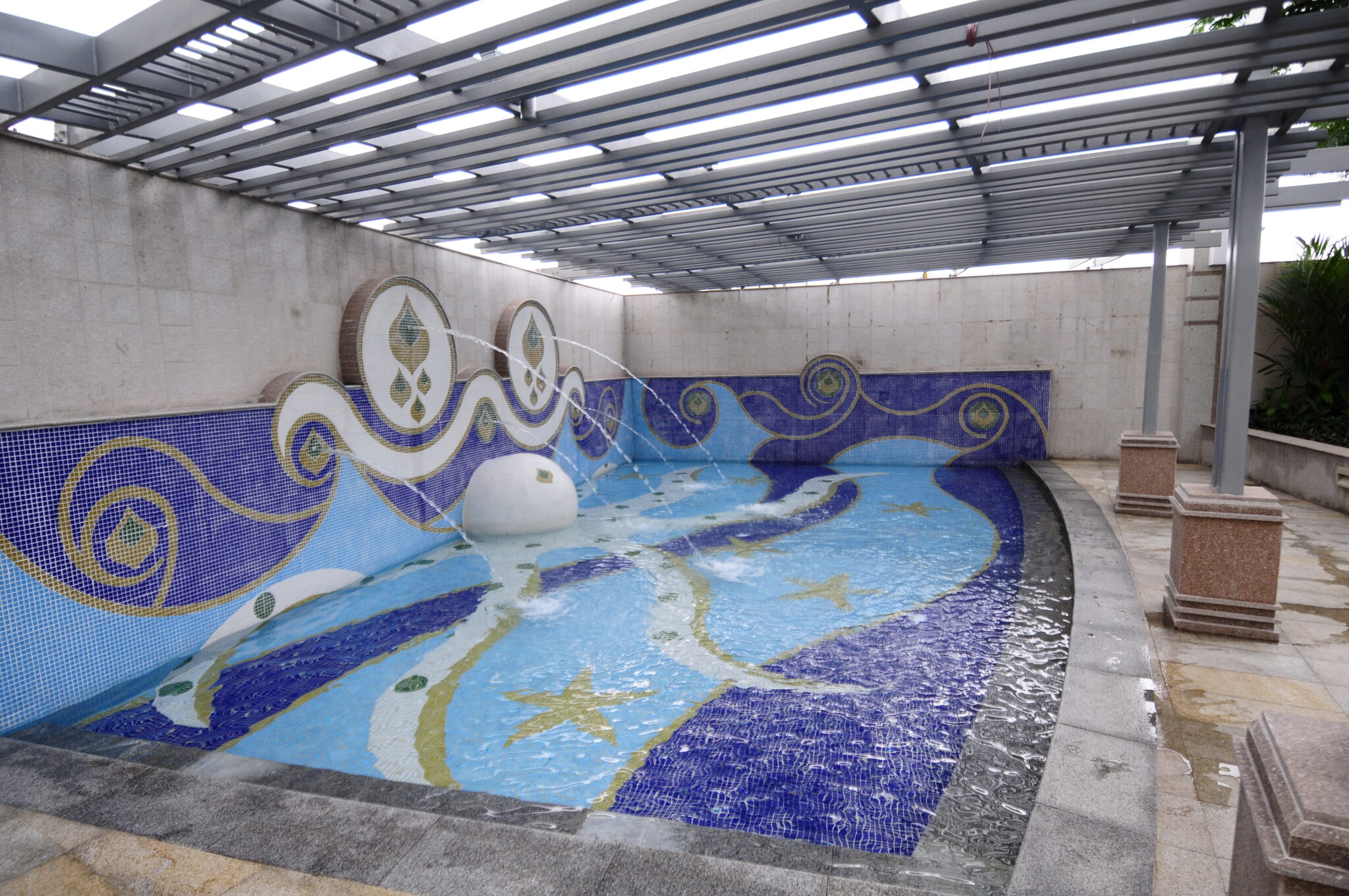 The St. Francis Shangri-La Place | Shang Properties